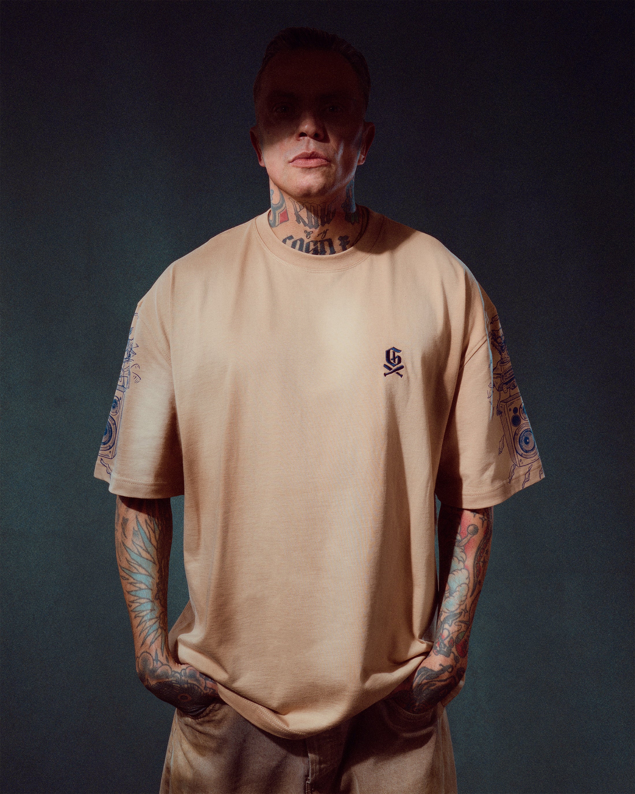 His Azalea Shirt – Gottlos auf Mutter